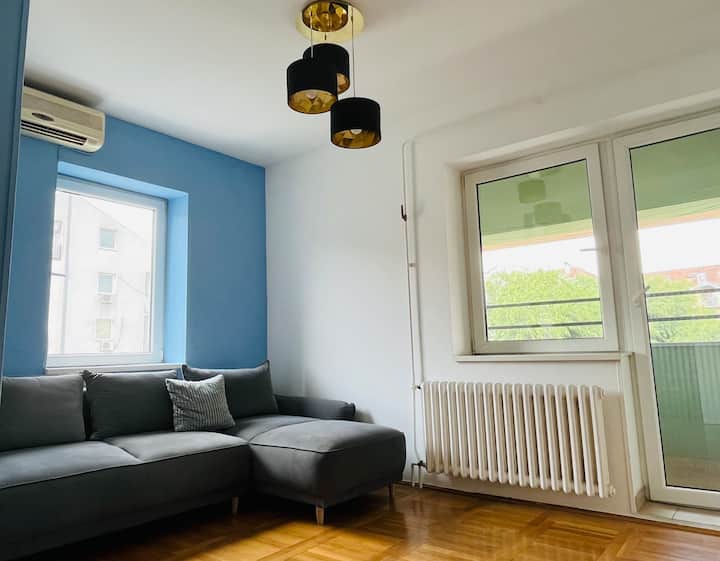3 Bedrooms Duplex With Balcony, Great Location - Novi Sad