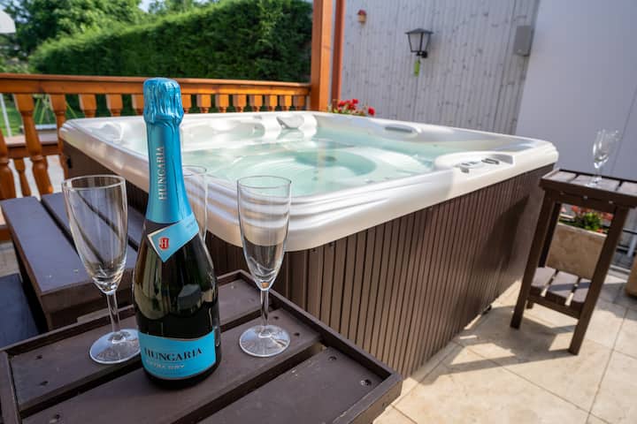 House - Private Jakuzzi/terrace - Budapest