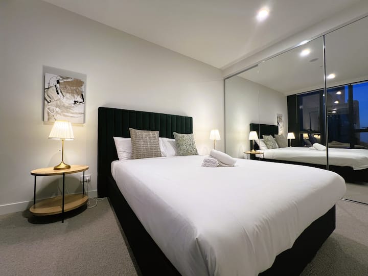1 Brm 1 Study 1 Bath, Southern Cross, Flagstaff - Melbourne