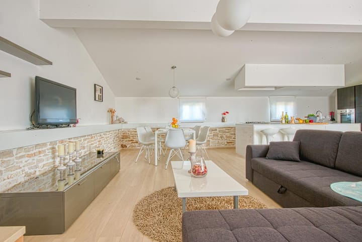 Exclusive Apt For Up To 6 People In Rovinjsko Selo - Rovinj