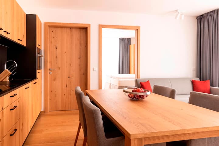 Deluxe Apartment With Balcony - Ischgl
