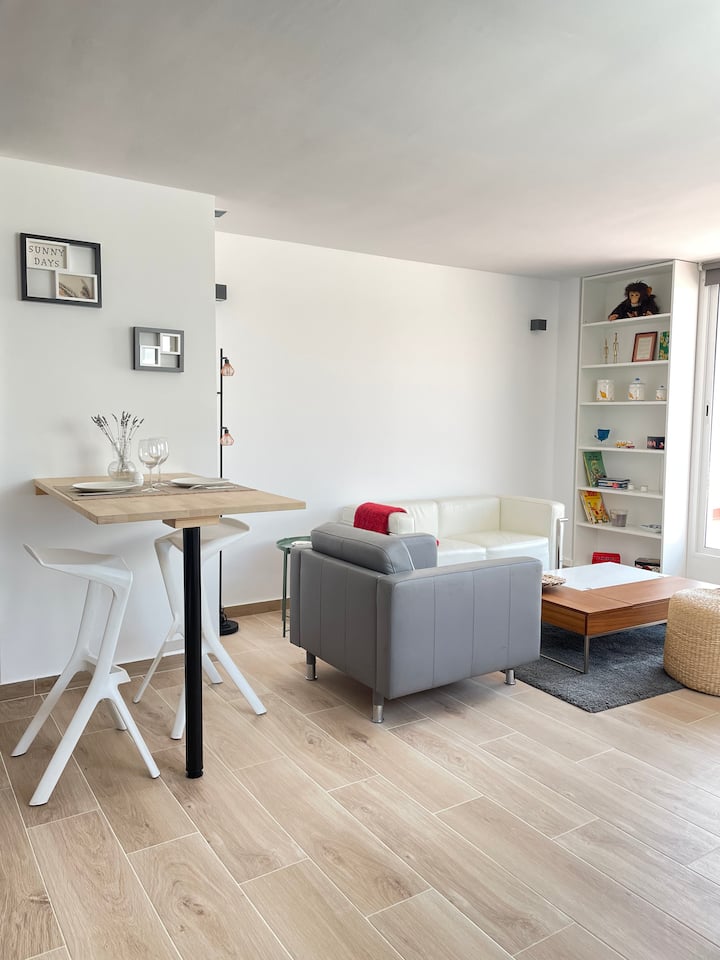 More Than A Nice Loft - Moncada
