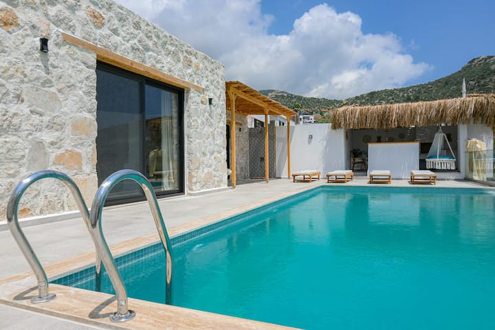 Luxury Villa With Private Pool With Nature View - Turkey