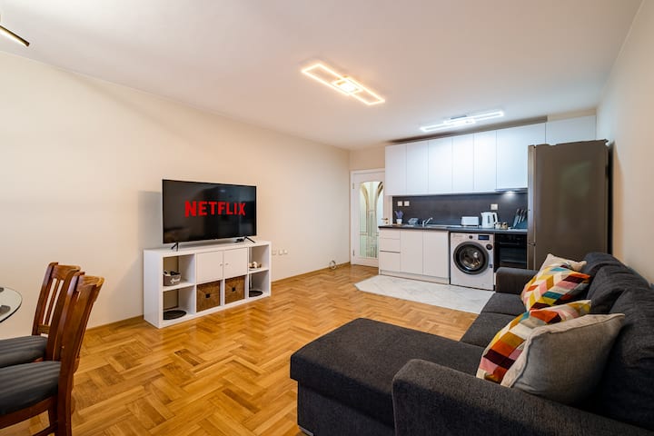 Varna Central 2bdrm Apartment - Varna