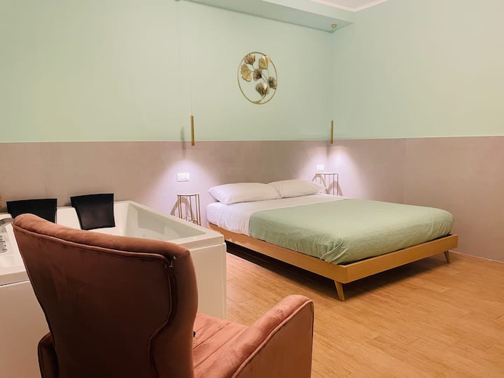 Suite Tomà , Jacuzzi O Mare? - Bisceglie