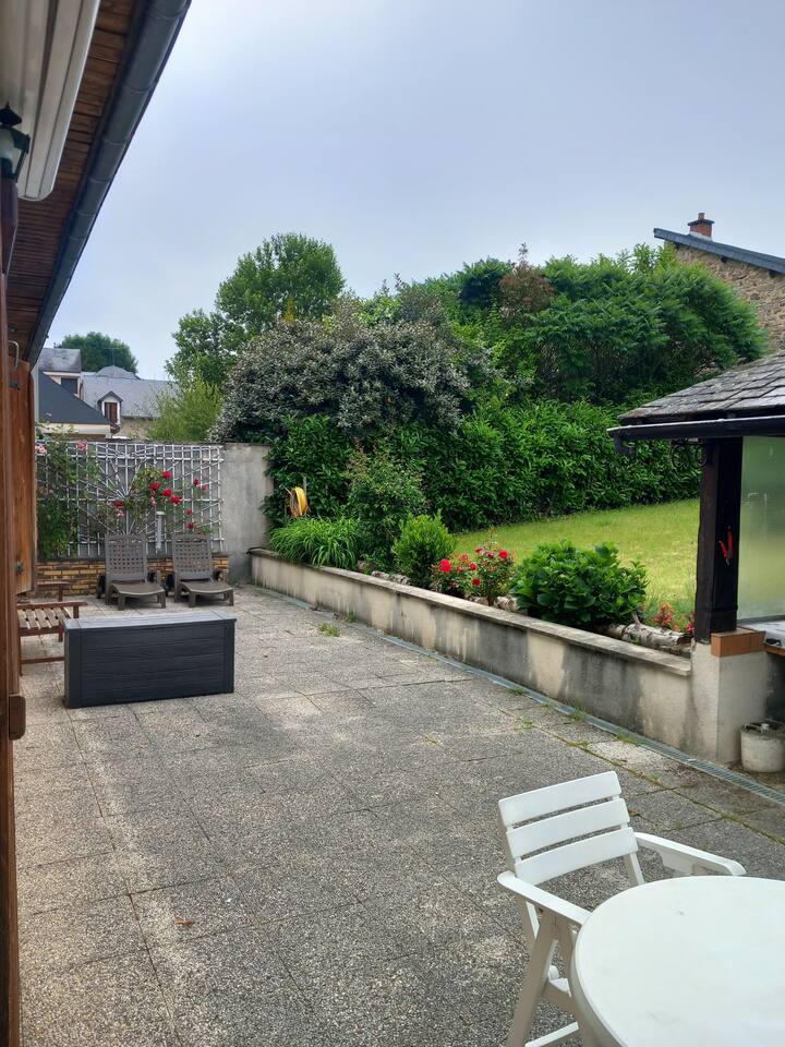 Belle Maison Proche Centre Ville - Neuvic