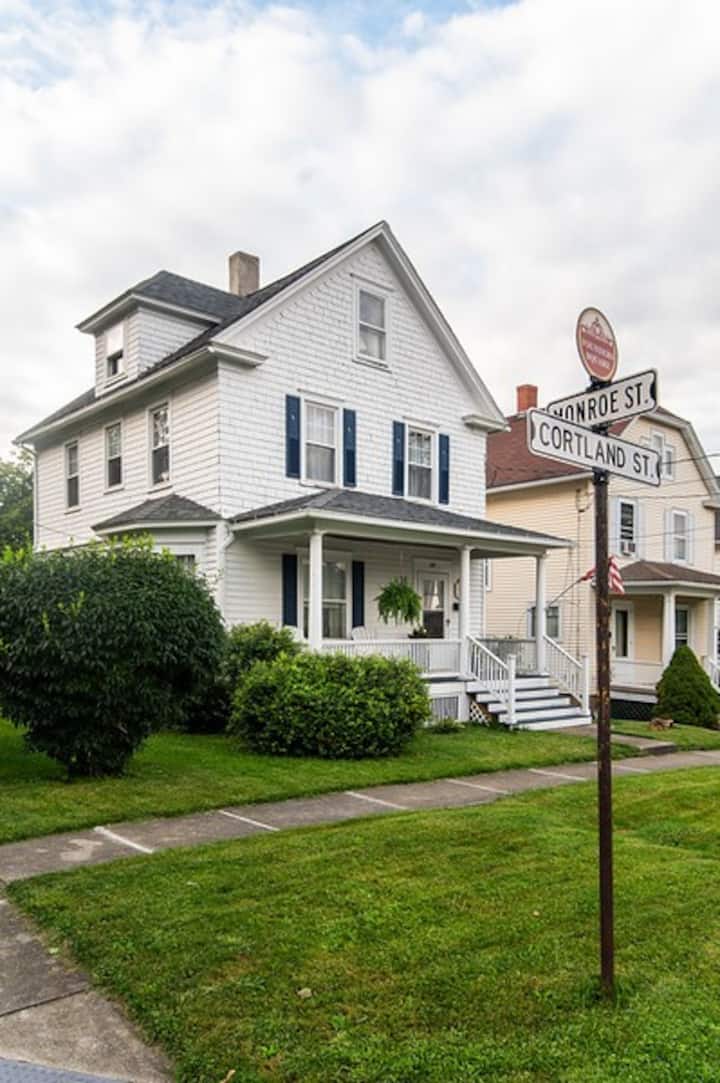La Belle Maison - Geneva, NY