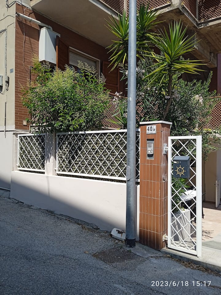 "Paese Alto"
Per Famiglie, Smart Tv, No Aria Cond. - San Benedetto del Tronto