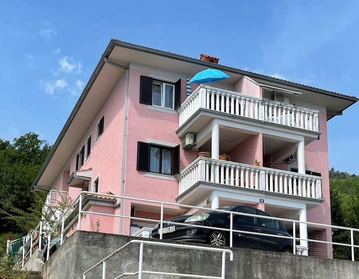 Apartments Lovro - Lovran