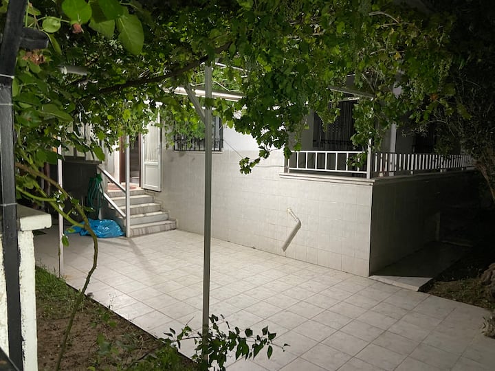 Aileye Müstakil Bahçeli - Edremit