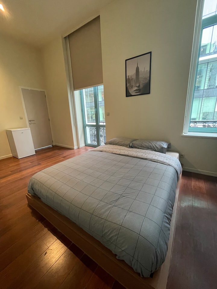 Second Home (2nd Floor Apt B) - Bruselas