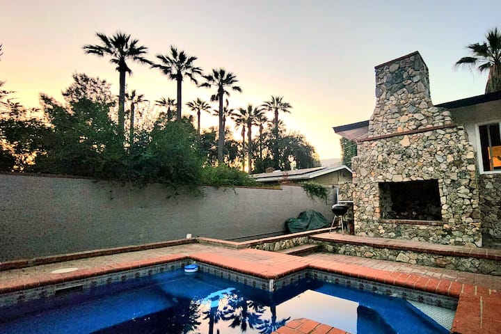 Midcentury + Plunge Pool + Hiking - Altadena, CA
