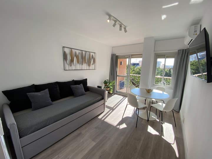 Apt. Moderno C/vistas, Recepción 24 Hs. Y Piscinas - Benalmádena