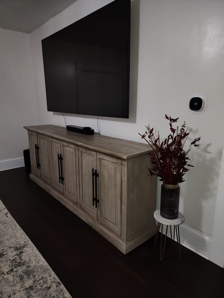 Luxury 3 Bedroom Apartment - Sutton, MA