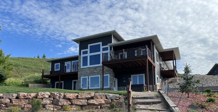 Spearfish Scenic Views New Home - Spearfish, SD
