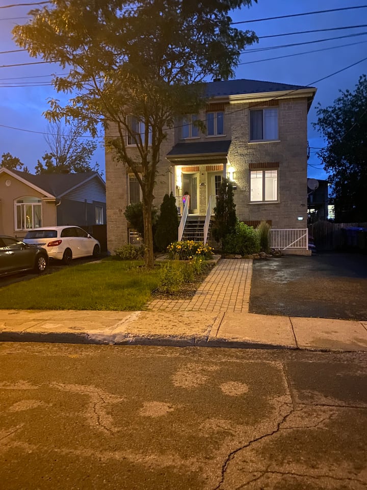 Montréal, Longueuil , Canada - Montreal