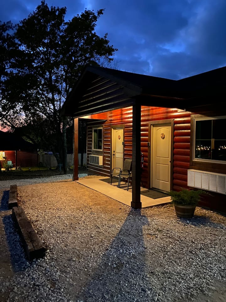 The Woods - Cabin 2, Room #4 - Lake Texoma