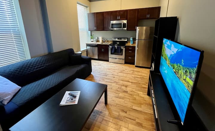 Cozy Retreat Downtown - Grand Rapids, MI