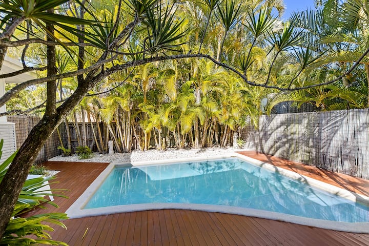 The Salty Shack, Mudjimba - Sunshine Coast Queensland, Australia