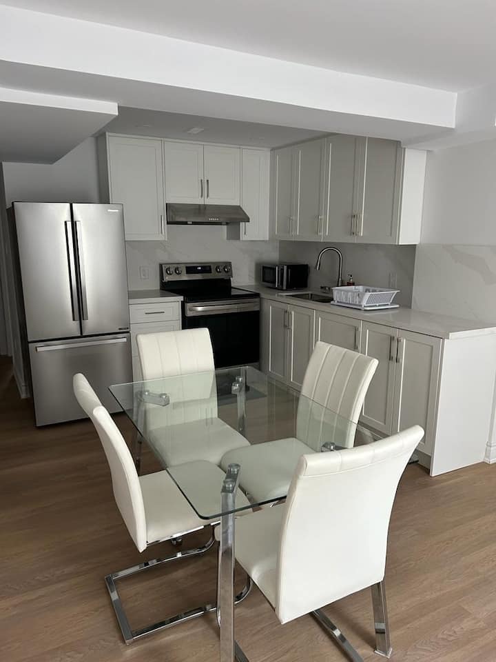 Basement Apartment Unit - Oshawa