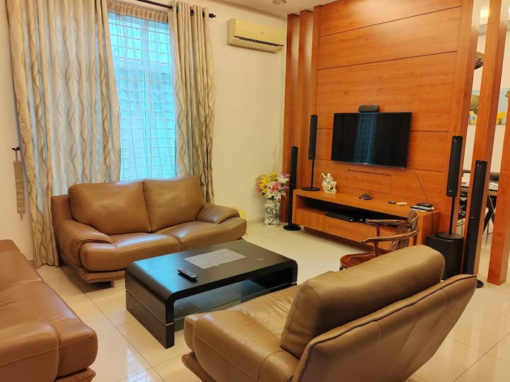 Nice Semi D House At Tangkak - Tangkak
