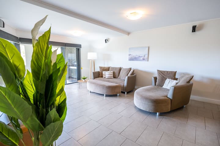 Three Bed Ocean View @ Pavillions On 1770 - Agnes Water