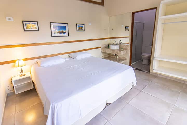 Suíte Deluxe Shekinah - Vista Para Piscina - Ibiúna
