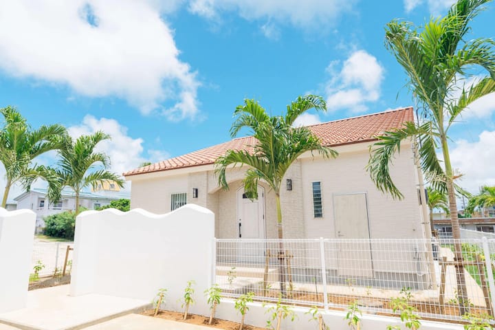 2br Capri Villa Miyakojima Okinawa Luxury Villa - 宮古島