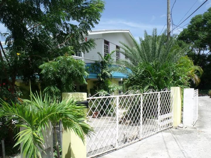 Somnia 2bed/2bathroom Apartment - Barbados