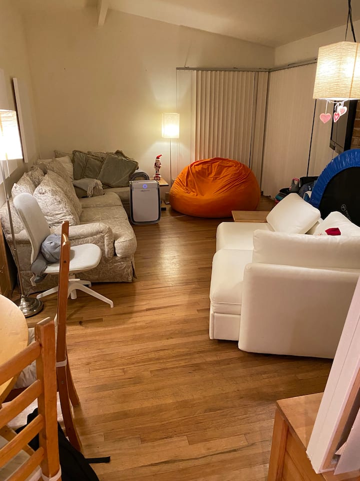 Simply Bed & Breakfast - Issaquah, WA