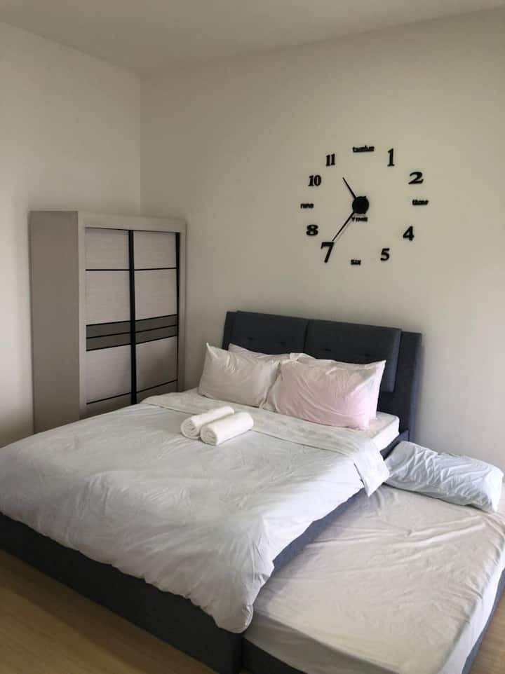 Brilliant Continew 1 To 4 Pax - Trx Klcc Ikea - Kuala Lumpur