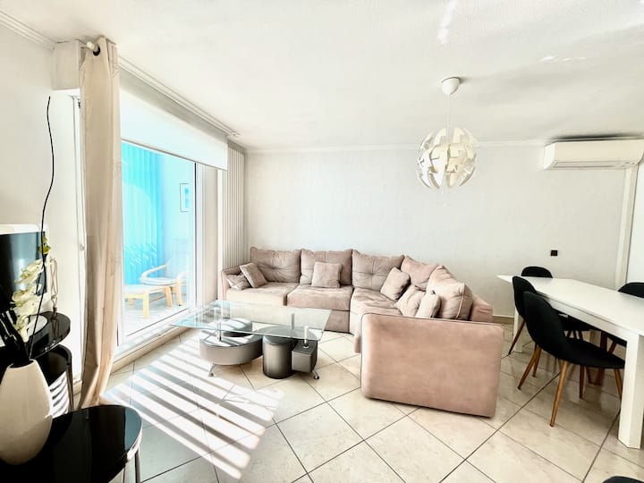 P4 à 2 Pas Du Pasino, 10 Min Des Plages, Clim, Pkg - La Grande-Motte