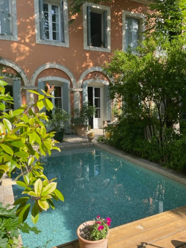 Belle Maison, Bassin, Jardin, Centre Historique - Montpellier