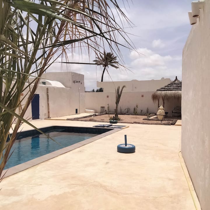 Vaste Houch Avec Piscine Privée - Coeur De Djerba - Djerba
