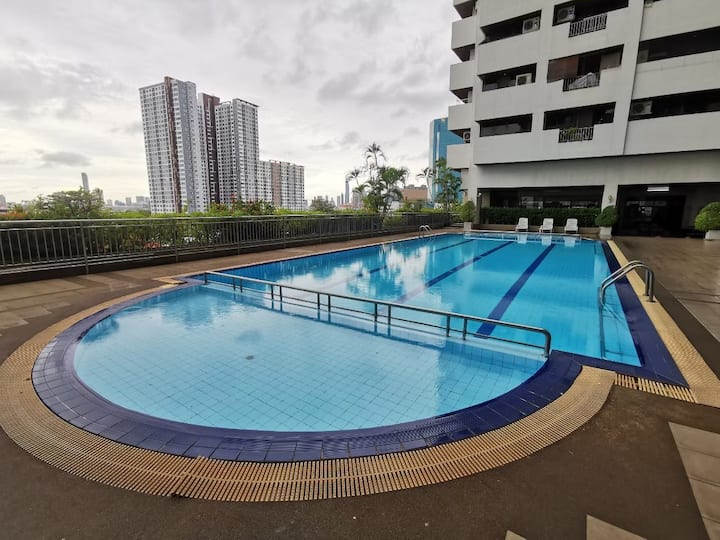 Silom-sathorn-chong Nonsi, 48sqm Cbd Apartment•brt - Bangkok