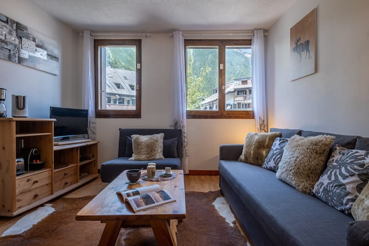 Centre Ville | Côté Télécabine L'aiguille Du Midi - シャモニー