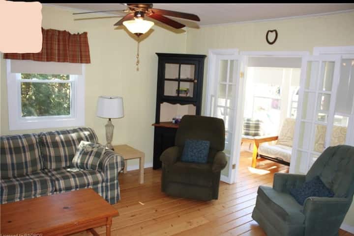 Amazing Cottage Vibes! - Sauble Beach