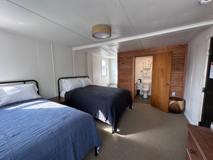 Shangri La Hotel - Room 23 - Sackets Harbor, NY