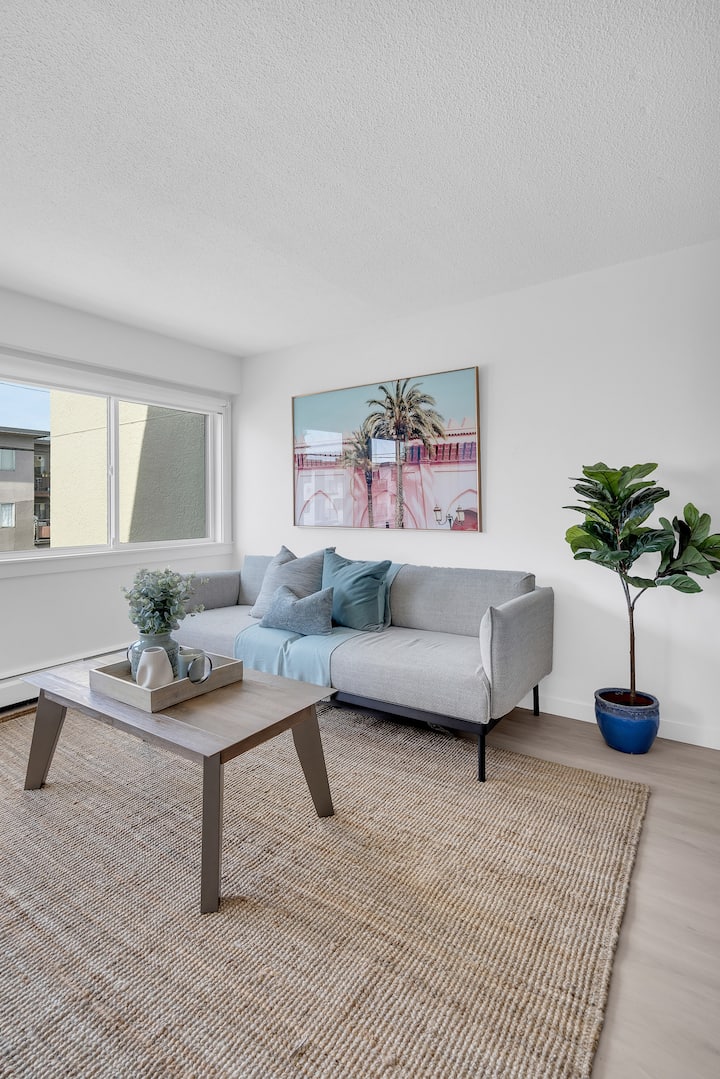 Newly Renovated 1br Condo | Steps From Main Street - Vancouver