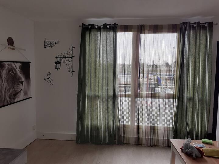 Beau Studio Meublé - Aulnoye-Aymeries