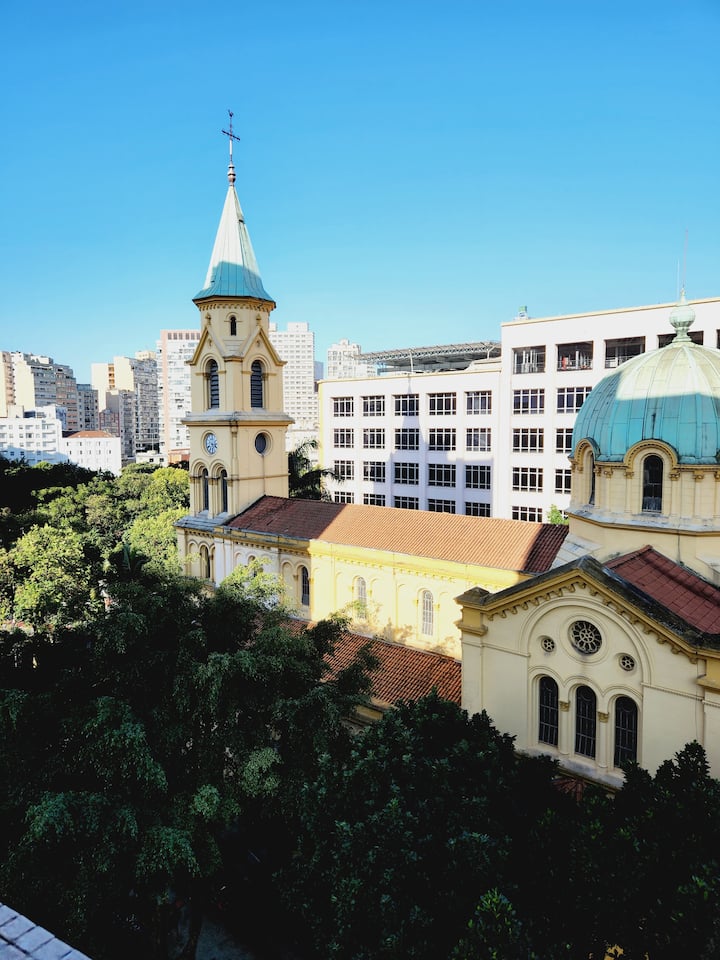 Cozy Studio • Steps From Subway + City Views - São Paulo