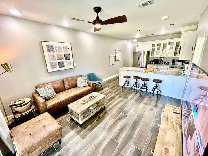 Lux Gruene Condo | Walk To Gruene Hall! | On River - 뉴 브라운펠스