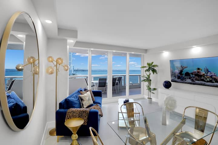 Fantasy! Water & Park Views, 2 Bedroom Condo! - Miami, FL