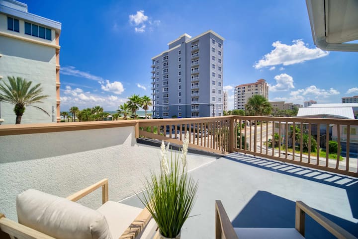 Ocean Seaside Escape A&b - Jacksonville Beach, FL