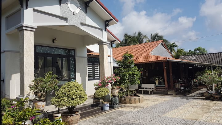 Hoa Lan Homestay & Garden - Ben Tre