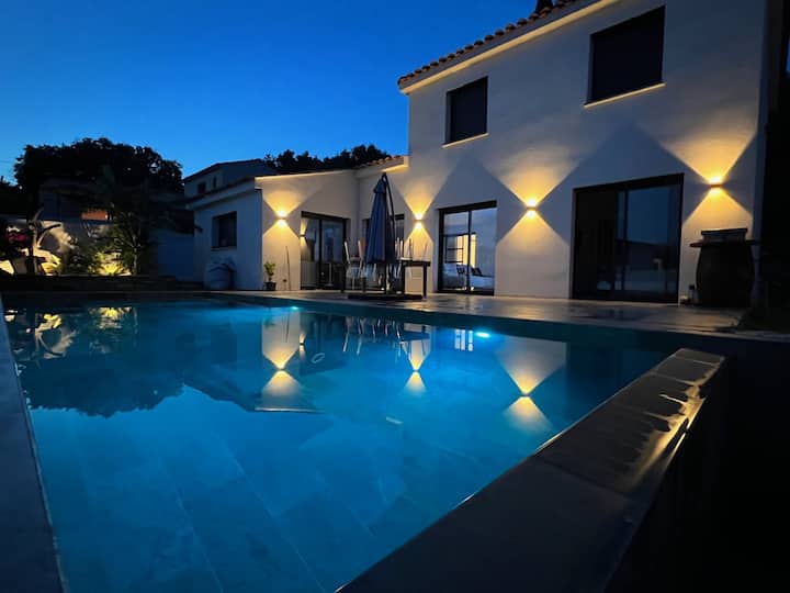 Villa Moderne Clim Et Avec Piscine à Débordement - La Ciotat