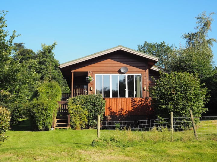 Luxury Peak Dist Lodge Hot Tub Log Burner, Nr Lake - Rudyard Lake