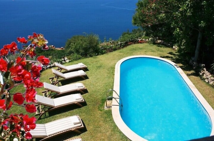 Spacious Deluxe Villa With Panoramic Sea Views - Sesimbra