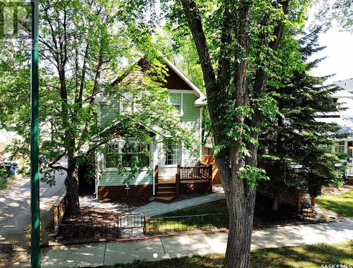 Nutana 3b1br6p House “Mi Casa Es Su Casa” - Saskatoon