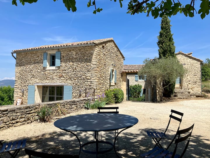 Bonnieux: The Good Life In Provence Luberon - Bonnieux